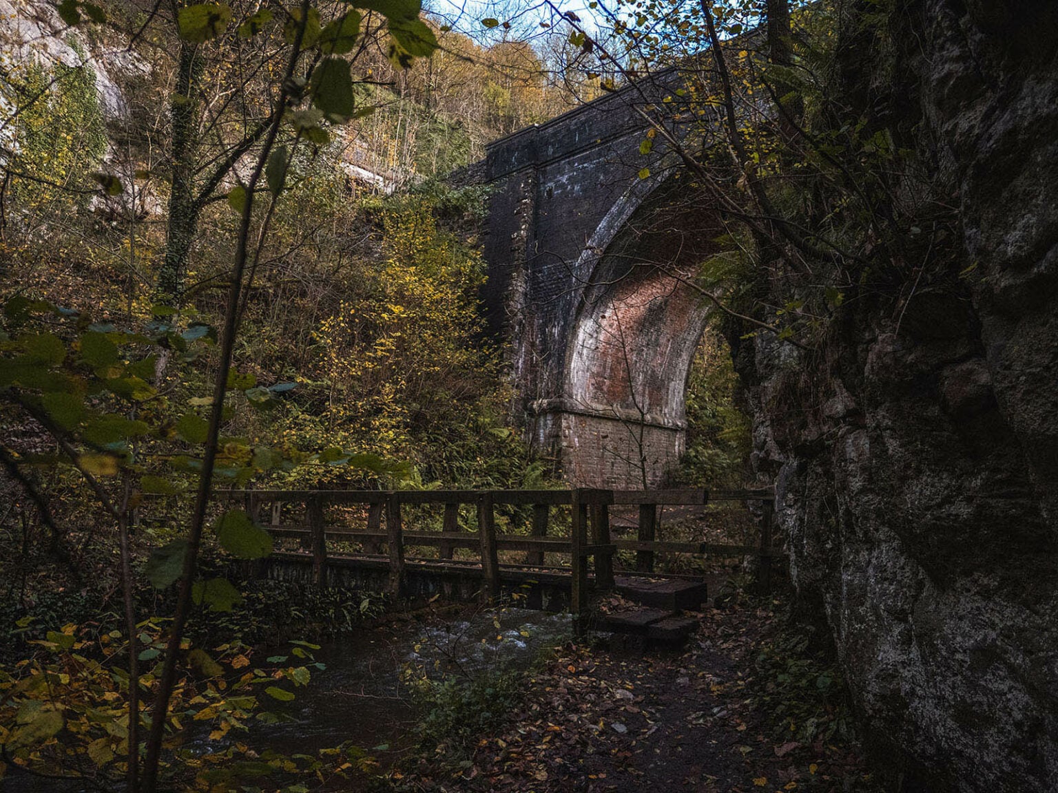 Chee Dale Stepping Stones Walk (Quickest): A Complete Guide